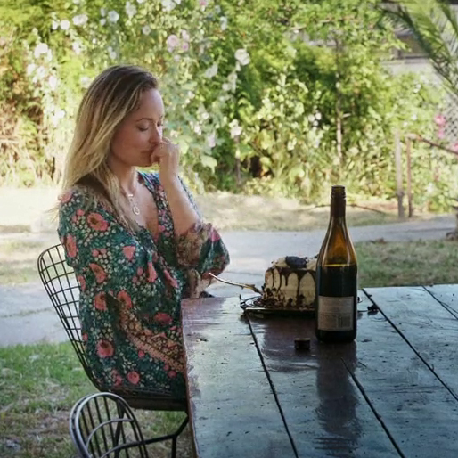 The last bottle – “How It Ends” (2021) – Wine in Films #56